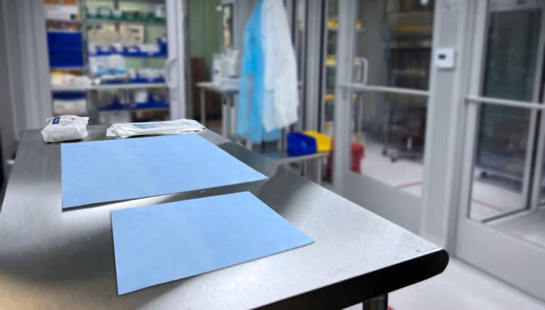 Benefits and Use of Sterile Chemo Prep Mats in a Controlled Environment ...